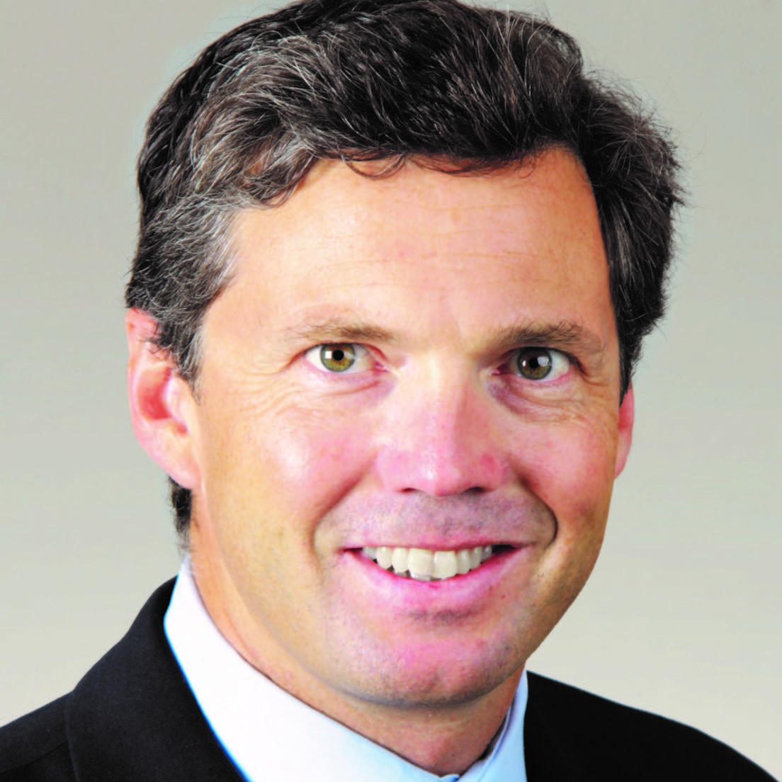 People Moves: AXA XL Names Bewlay Chief Exec Reinsurance, Replacing ...