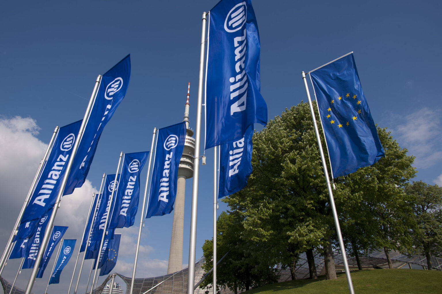 Timeline of Key Events in Collapse of Allianz’s Structured Alpha Funds