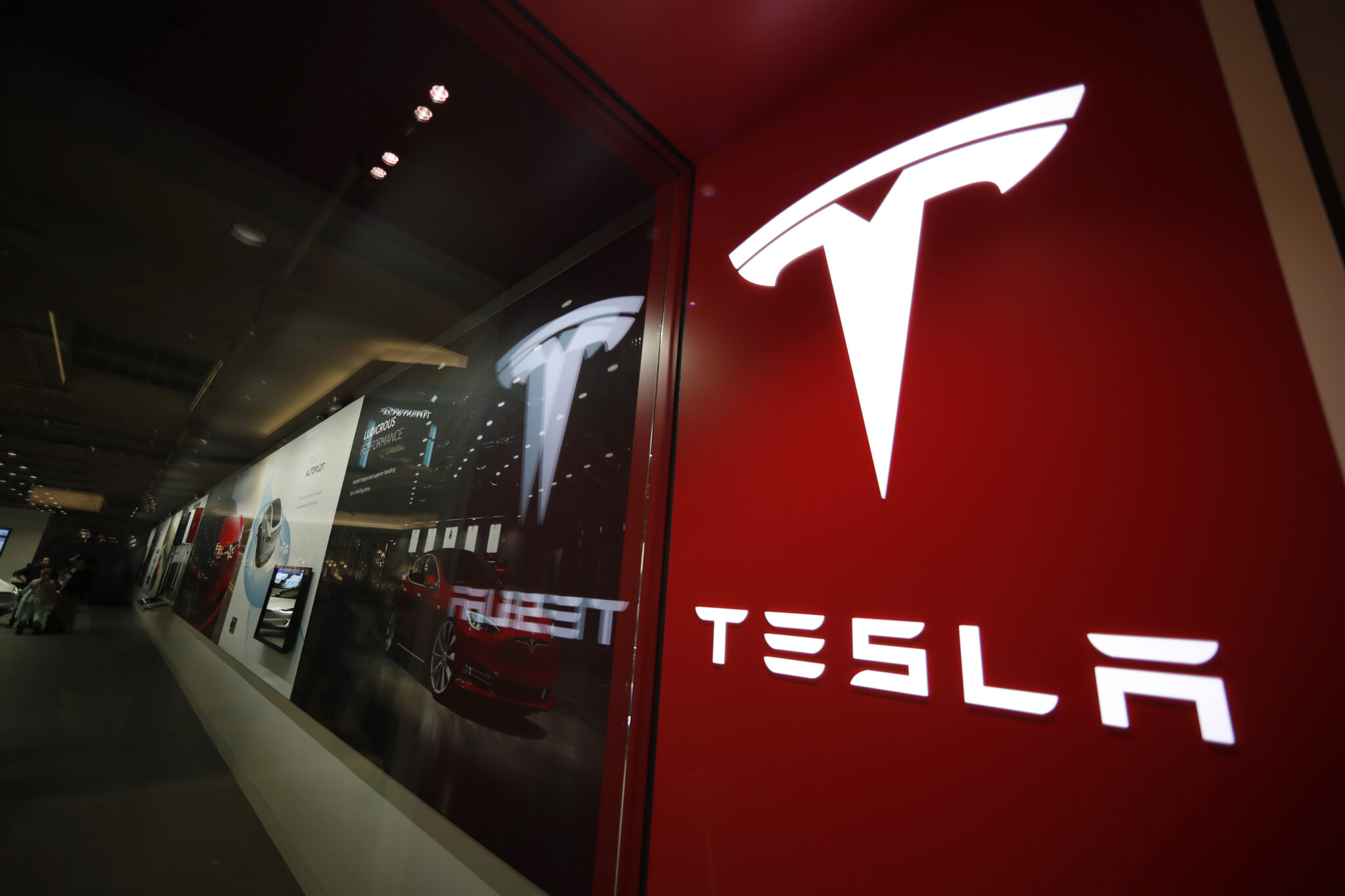 Tesla Asks Court to Throw Out $243M Award; Says Comments About Musk ...
