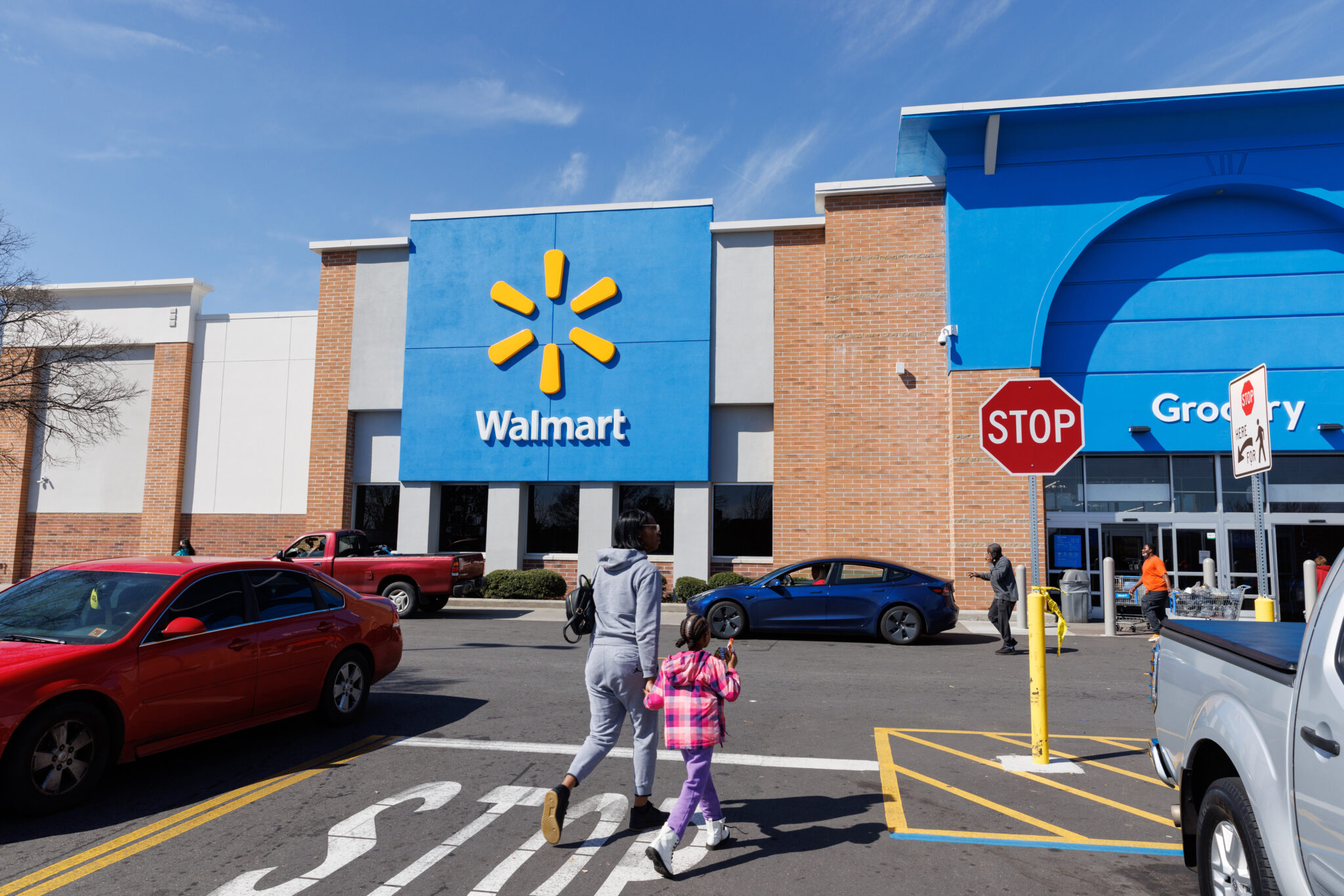 Walmart, World’s Biggest Retailer, Will Curb Diversity Efforts