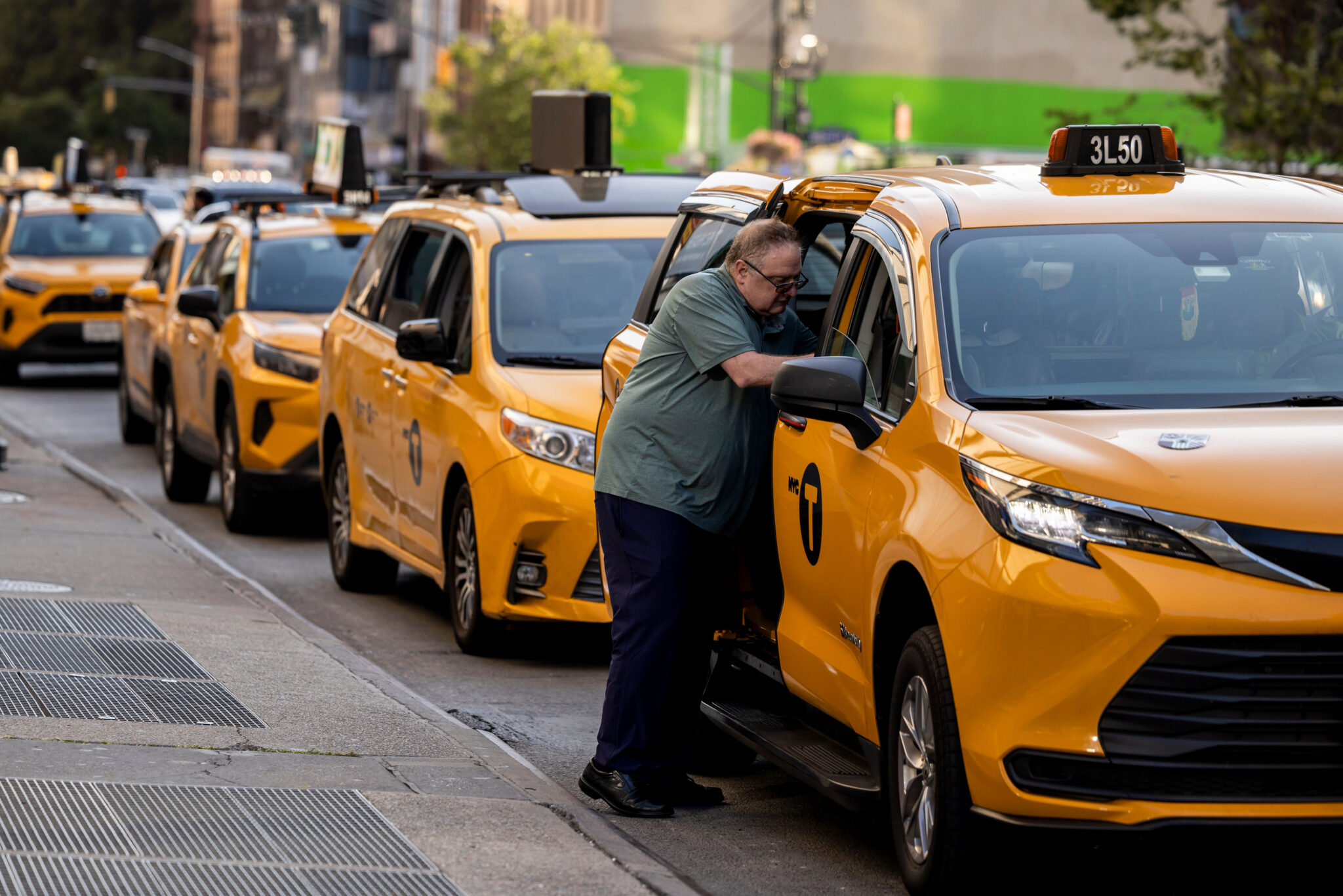 NYC Scraps ‘Solvent’ Requirement in Revised Taxi Insurance Rules