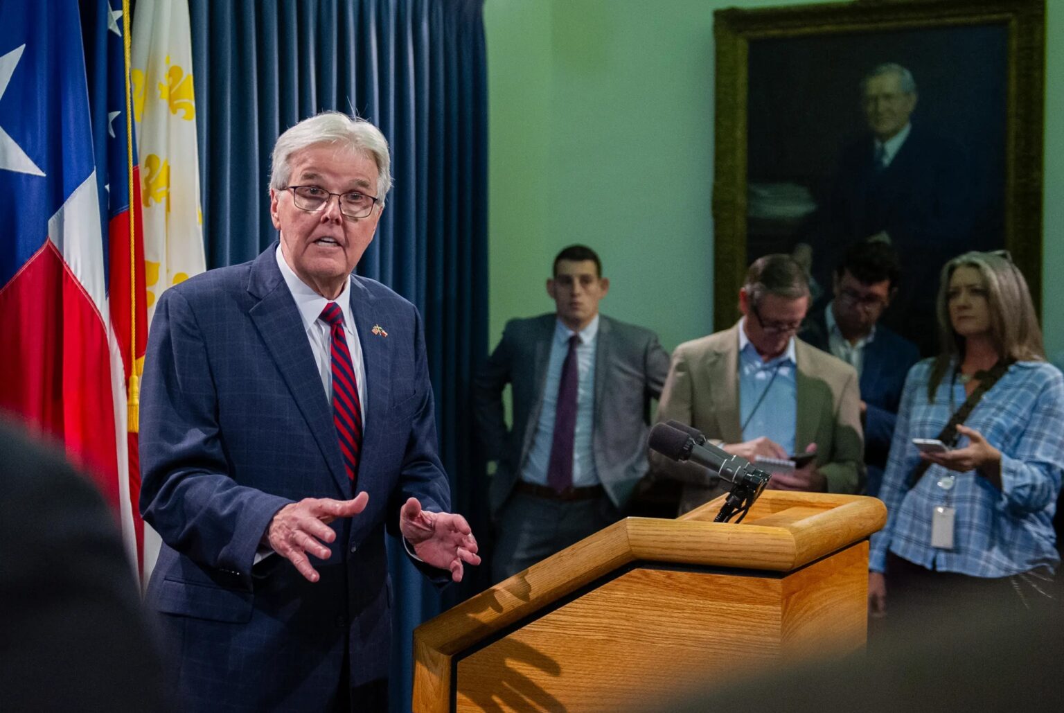 Texas Lt. Gov. Patrick Clashes With Gov. Abbott Over Veto of THC Ban