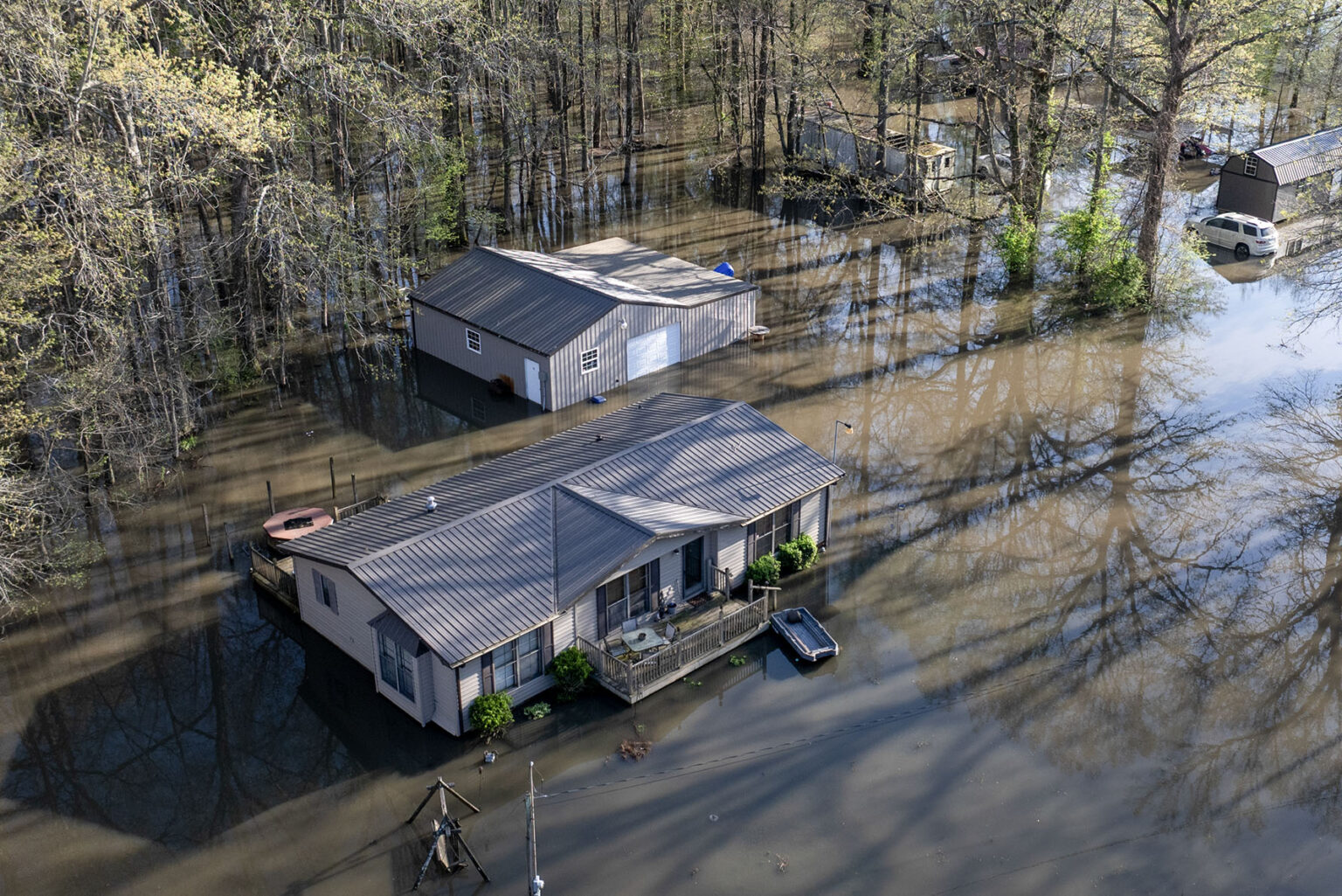 Zillow Deleting Home Climate Risk Scores Reveals Limits of Flood, Fire Data