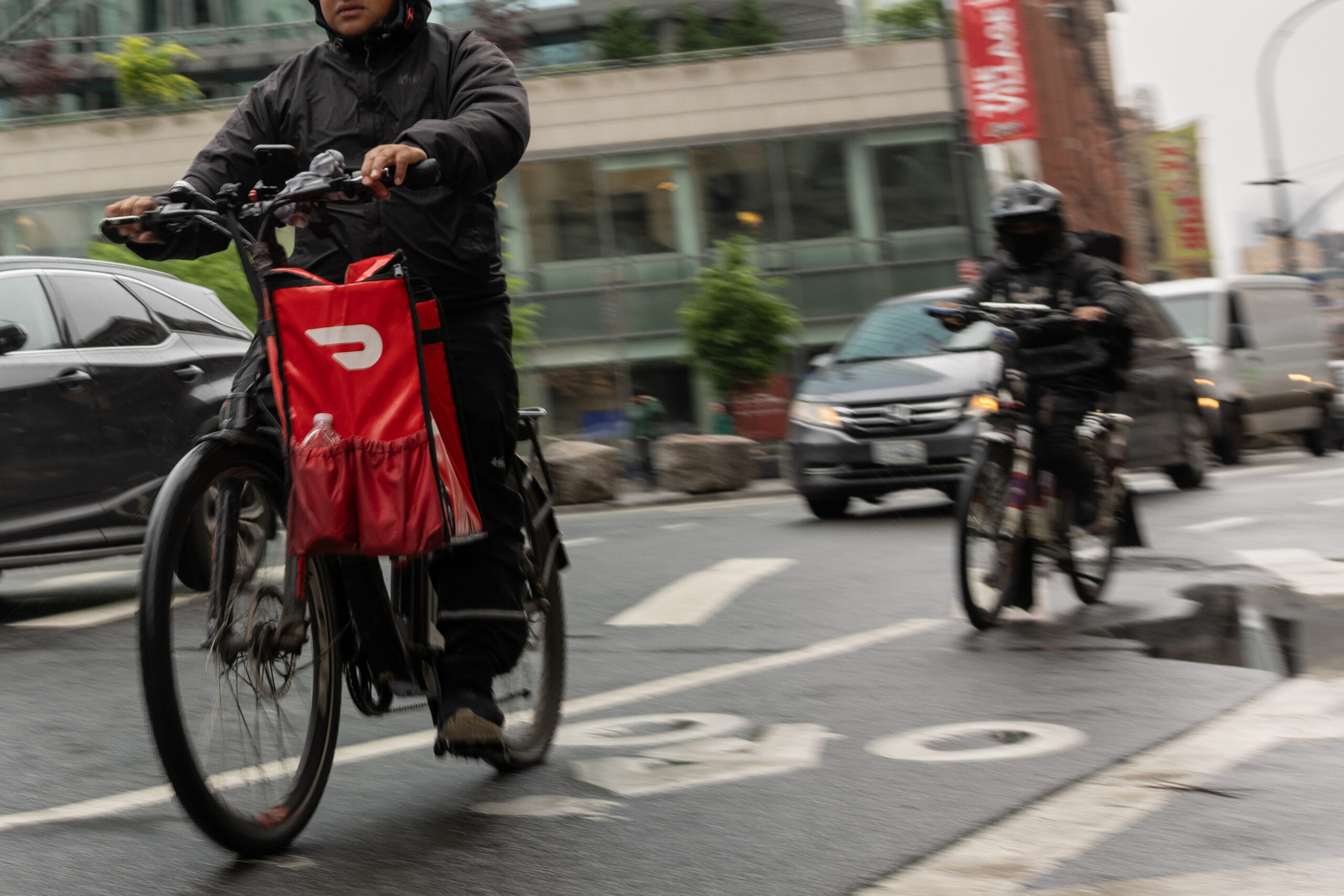 DoorDash, Uber Cost Drivers $550 Million in Tips, NYC Says